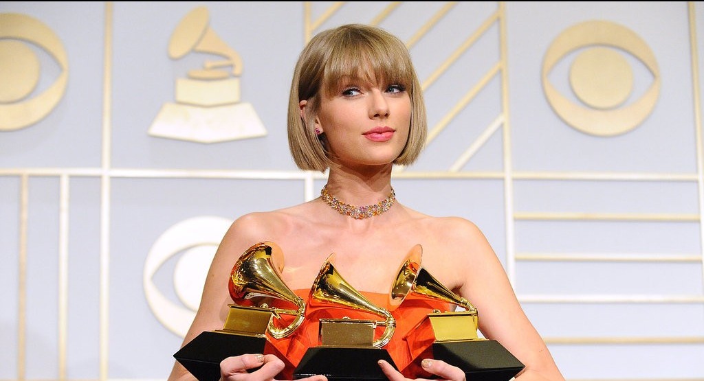 Todo sobre el nuevo corte de pelo de Taylor Swift | Pravela Shop Blog